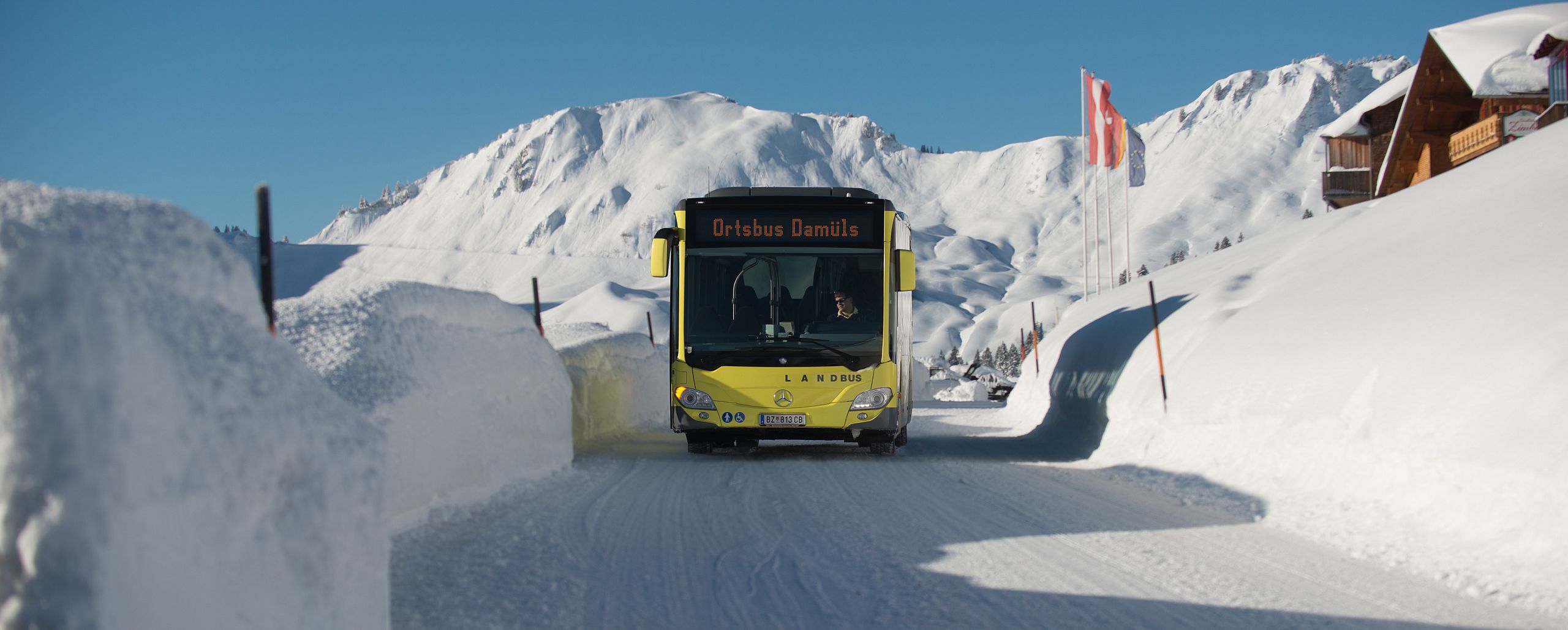 Ski buses